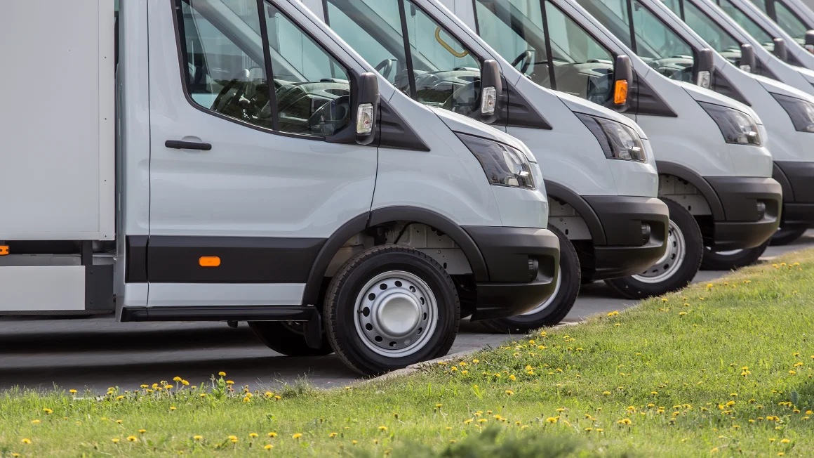 What Should I Look For When Buying Commercial Auto Insurance? - Velox®