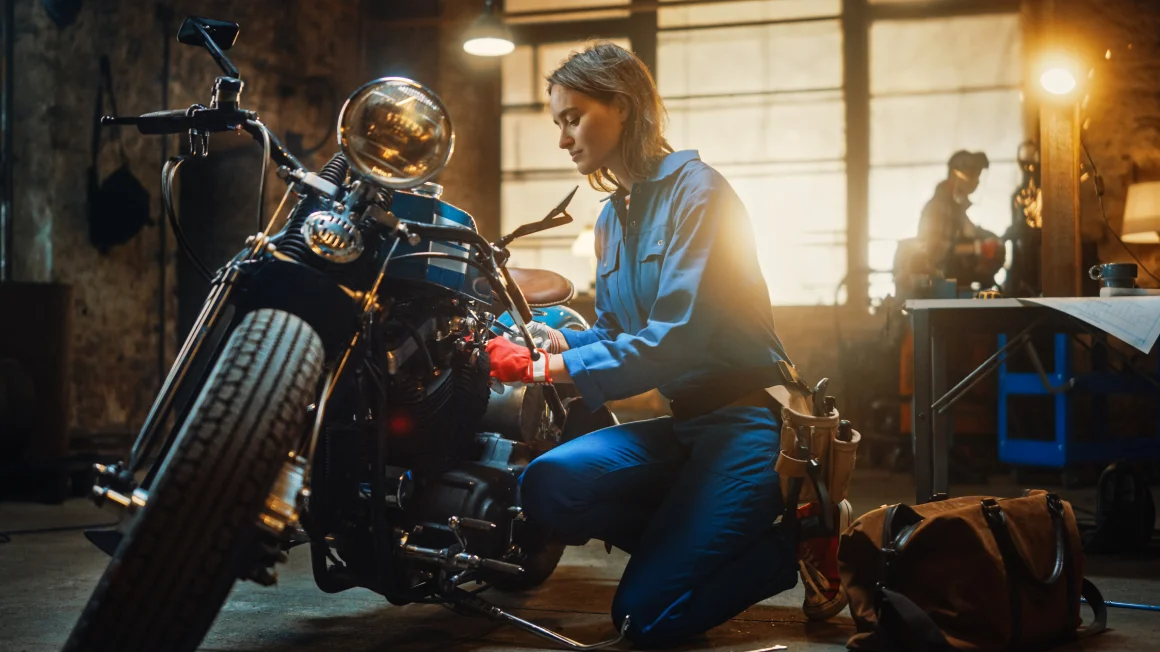 4 Motorcycle Maintenance Safety Tips For Spring - Velox® Insurance
